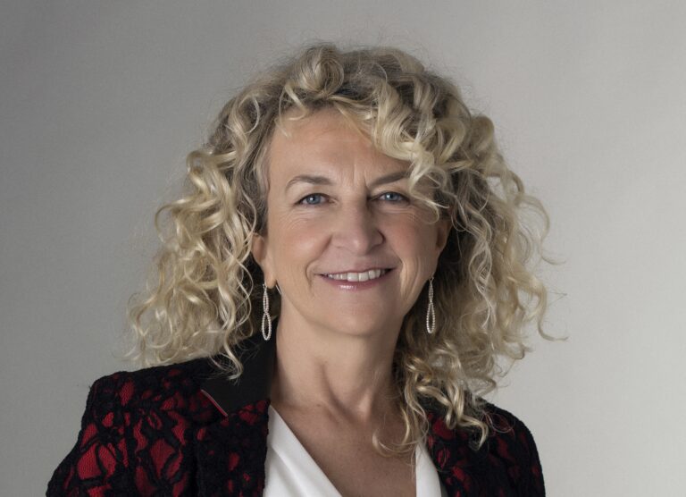 Lucia Larese - La 'Guru' italiana dello Spaceclearing - Fellini Magazine