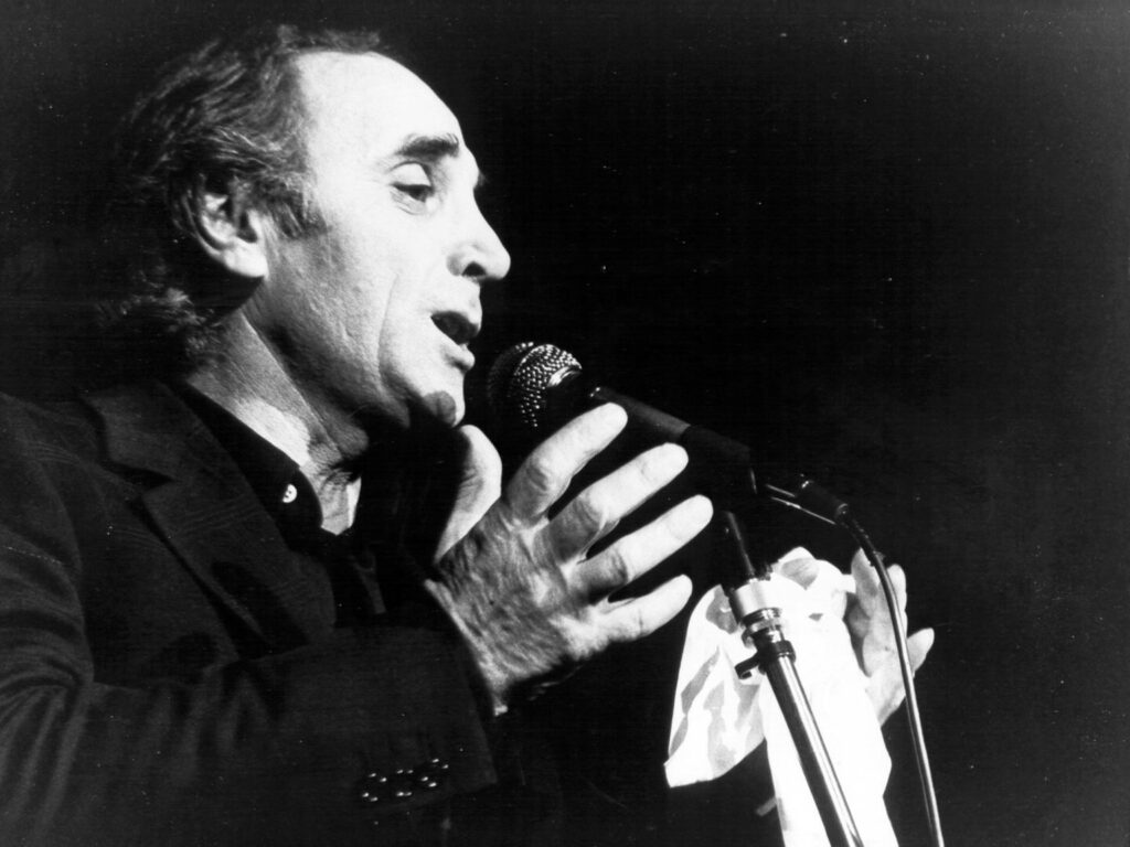 Charles Aznavour - Fellini Magazine