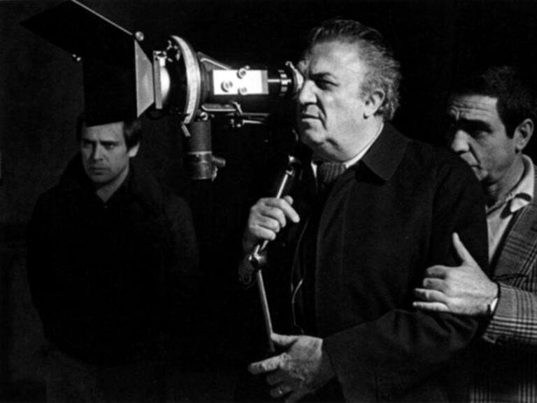 MARY ELLEN MARK - Fellini Magazine